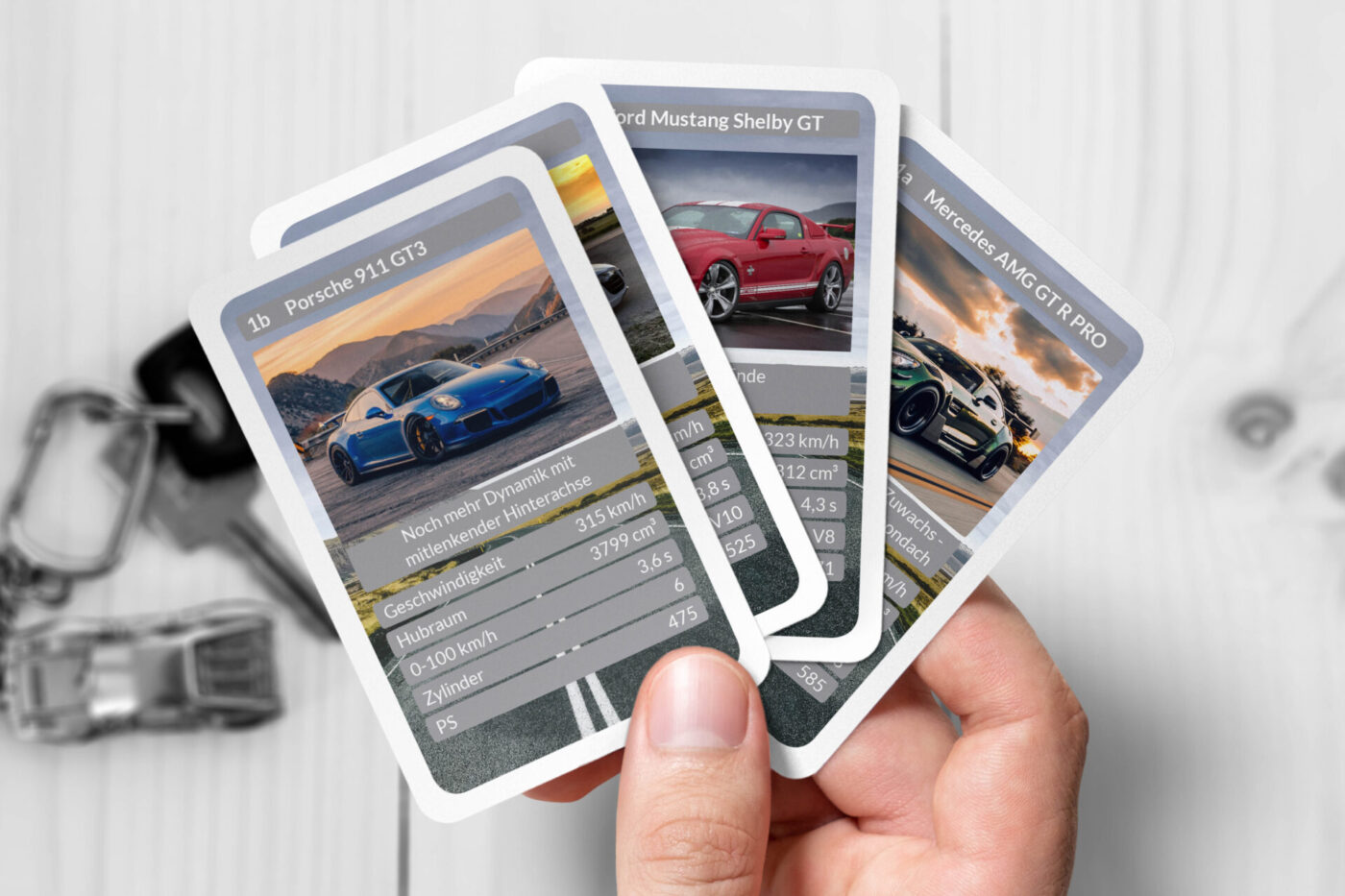 Auto-Quartett selbst gestalten und drucken - MeinSpiel.de